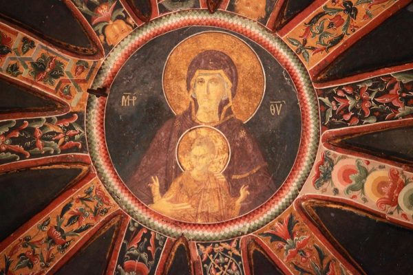Au centre de la coupole du parecclesion, Marie et Jésus sont ...